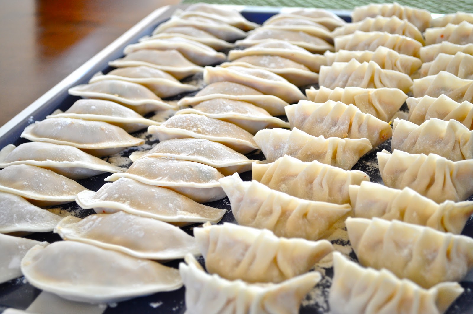 kimchicsisters: Korean Food: Homemade Mandoo (만두)