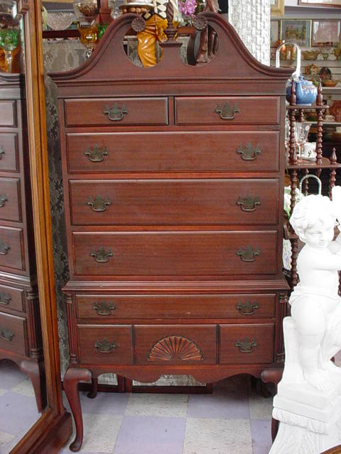 Park Estate Co.: 1920s Chippendale Mahogany Highboy Chest