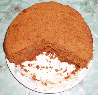The Art of Uzbek Cuisine: Asalli pirog- Medovik (Honey cake)