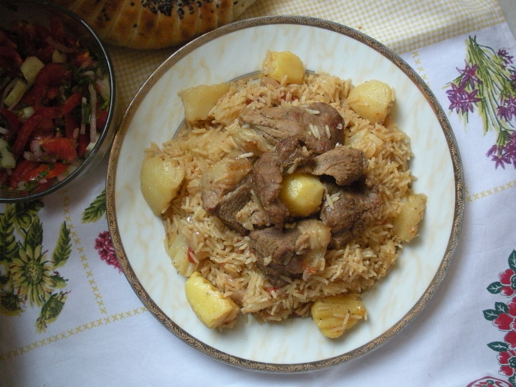The Art of Uzbek Cuisine: Kartoshka palov (Pilaf with potatoes)