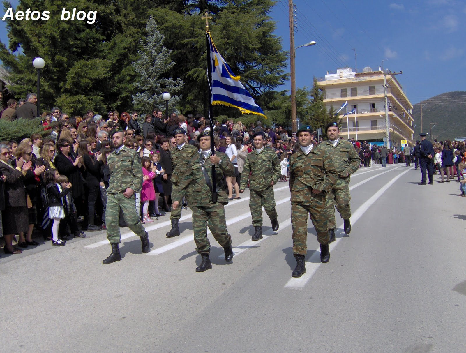 ΑΕΤΟΣ ΧΑΛΚΙΔΙΚΗΣ: ΦΩΤΟΓΡΑΦΙΕΣ ΑΠΟ ΤΗΝ ΠΑΡΕΛΑΣΗ ΤΗΣ 25ης ΜΑΡΤΙΟΥ ΣΤΟΝ ...