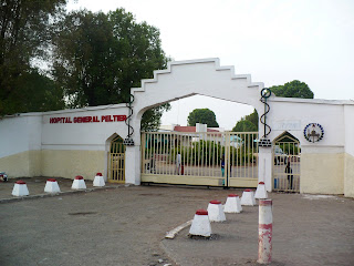 DaveGoesToAfrica: Trip with AFRICOM Surgeon to Peltier General Hospital