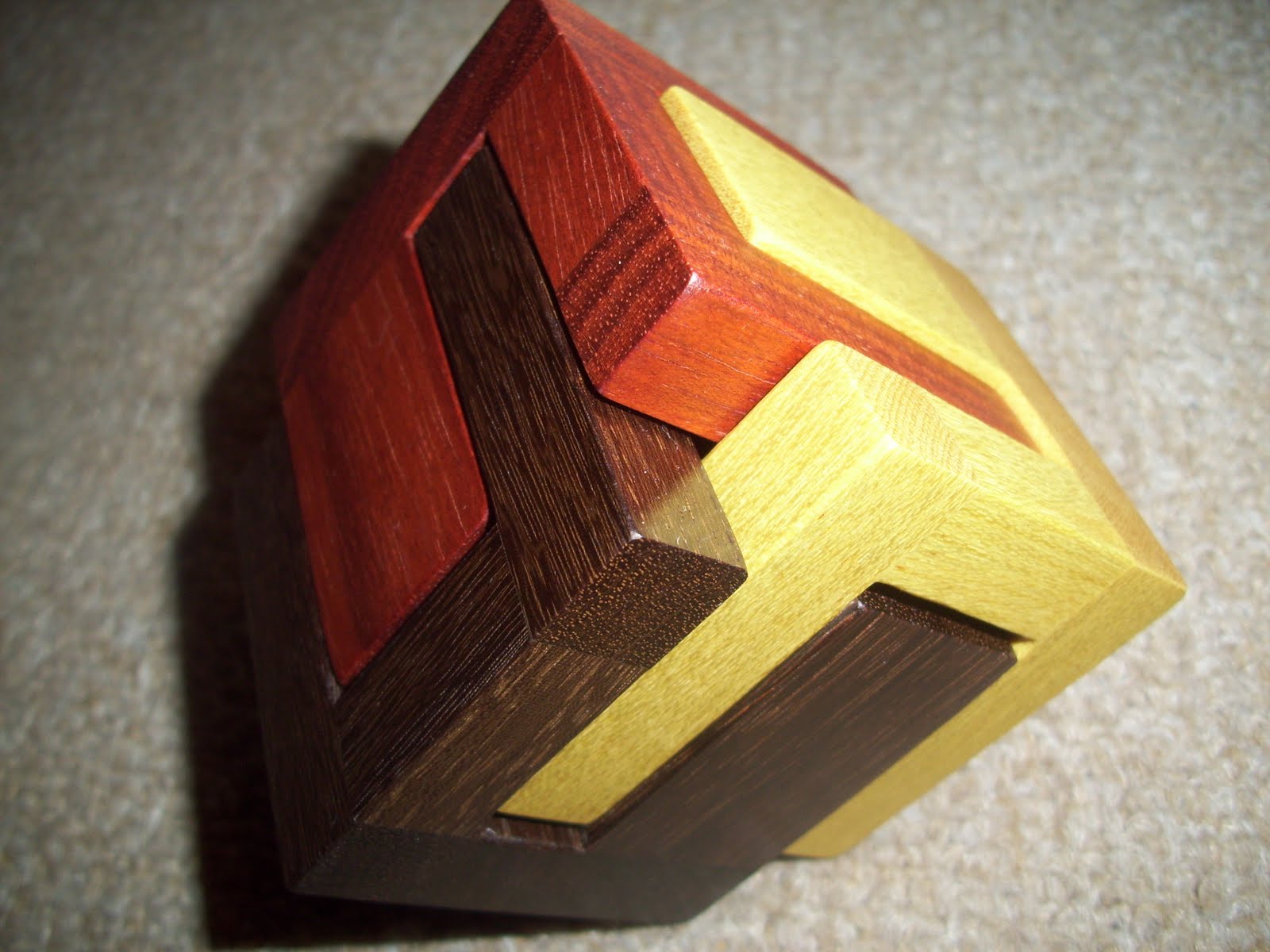 The Best iphone, ipad Puzzle Apps and Mechanical Puzzles: Lock Nested Cube