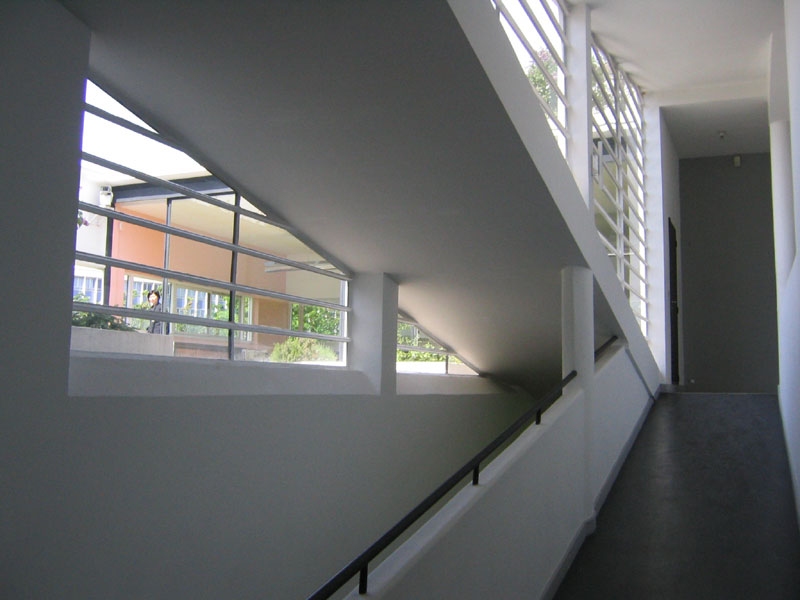 Nicholas Bolianitis: LE CORBUSIER VILLA SAVOYE, PARIS