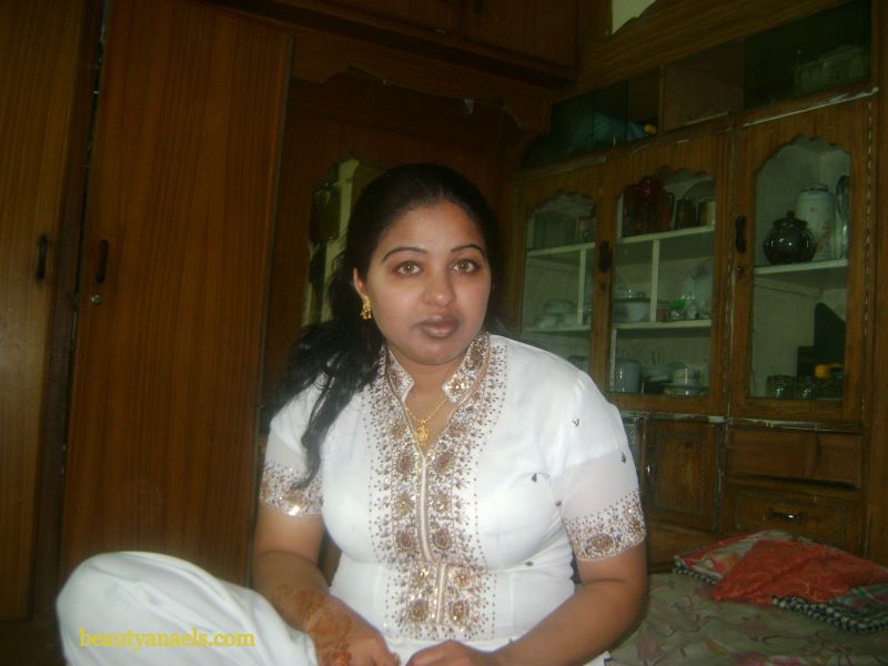 New India Wow Kerala Aunties Sexy