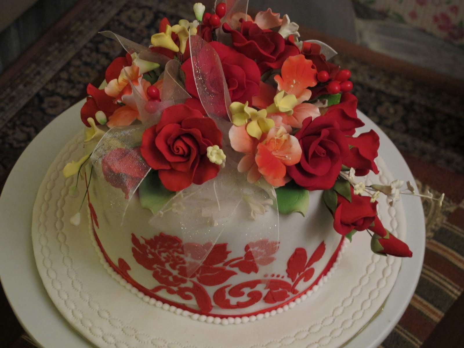 Pink Oven Cakes and Cookies: Red hantaran cake