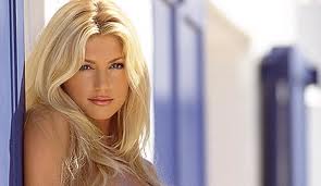 Nambah Info: 5 Pacar Pemilik Playboy