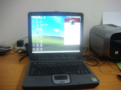 Sharapova Style: old compaq presario laptop