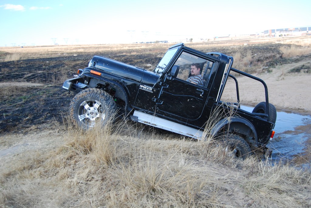 Amazing Automobile: Mahindra Thar 4X4 Off-roader - Pitures, Wallpapers ...
