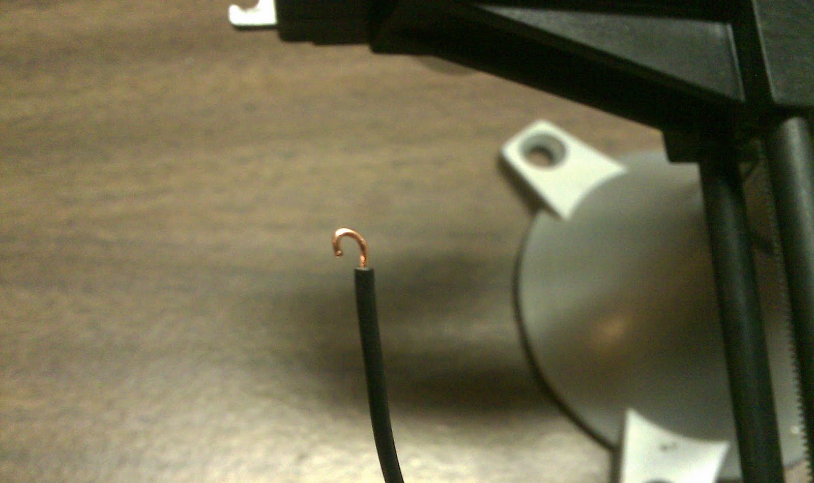 Karl Demuth - Make: Robot Build: Servo Modification for Continuous Rotation