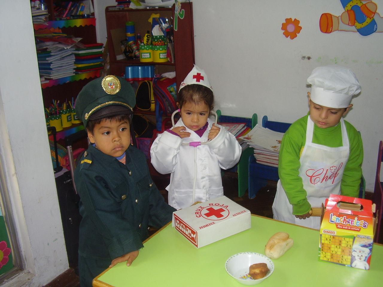 g: SERVIDORES DE NUESTRA COMUNIDAD
