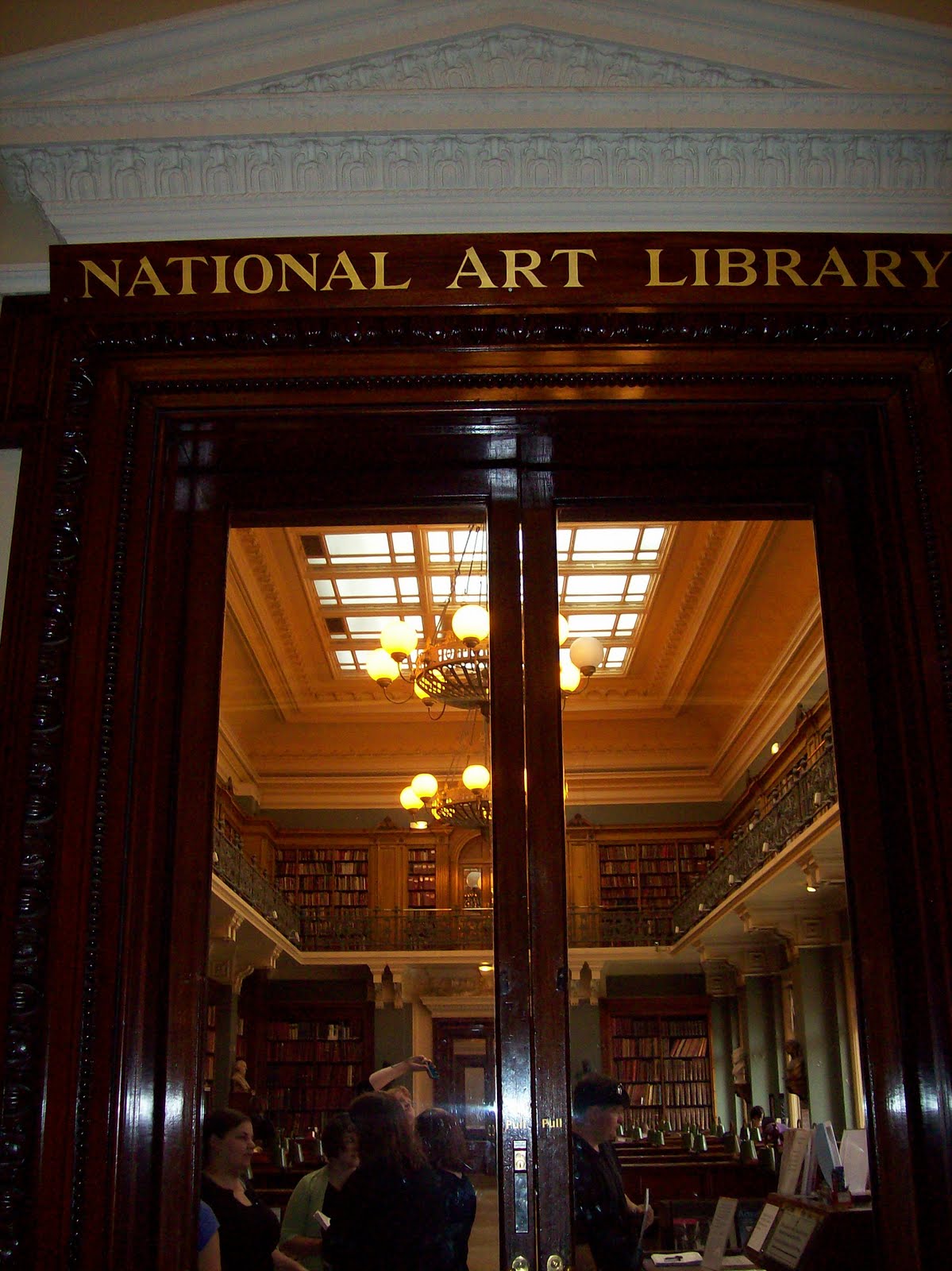 gillianizor: July 2010