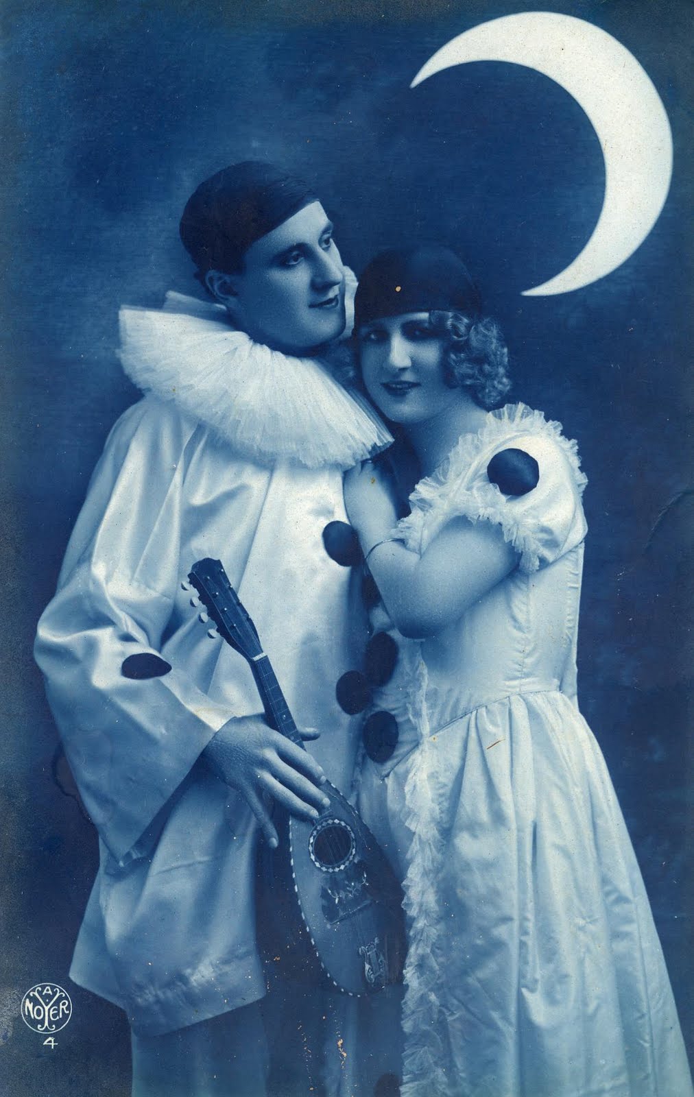 Little Hokum Rag : A Pierrot Couple with Mandolin and Moon.