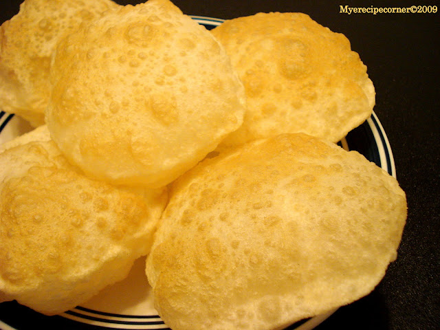 Mye's Kitchen: Poori/Puri( Puffy Deep Fried Indian Bread)
