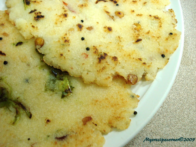 Mye's Kitchen: Akki Roti( Rice Flour Patties)