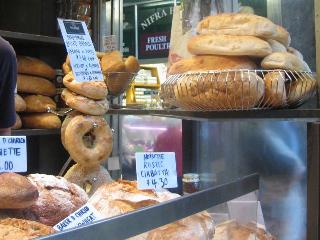 Green Gourmet Giraffe: Queen Victoria Market - lunchtime delights