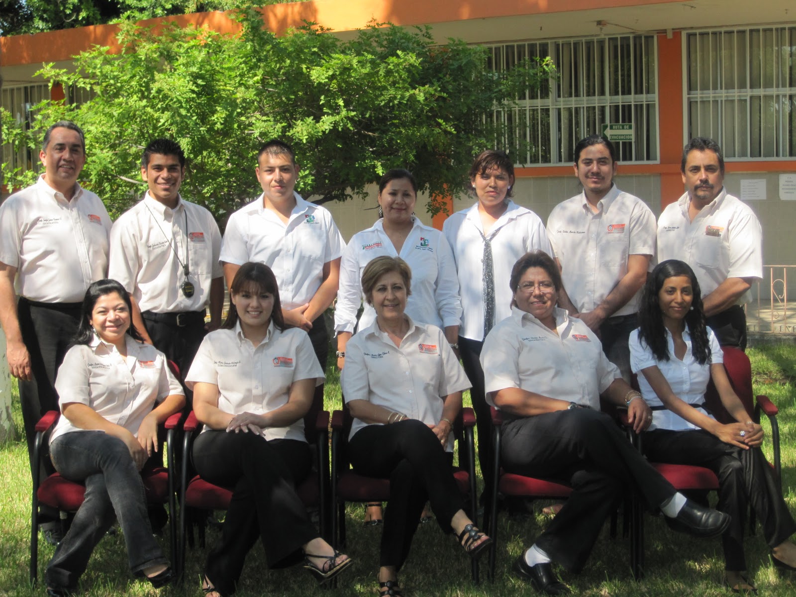 PERSONAL DOCENTE DE LA ESCUELA MARTIN M. HERRERA 2: COMPROMISO DEL ...