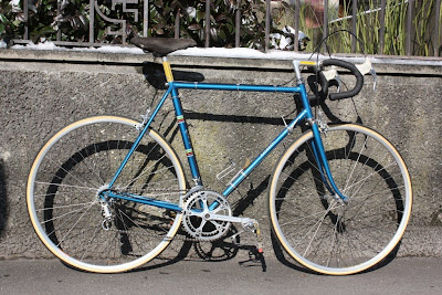 1410 OakWooD: Galmozzi and the 47 Pound Rooster