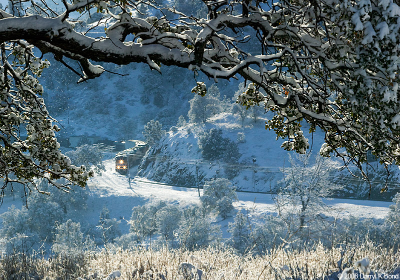 transpress nz: Tehachapi action in winter snow