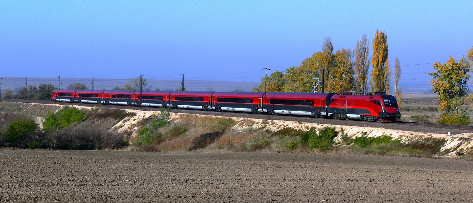 transpress nz: Austrian Federal Railways' Railjet