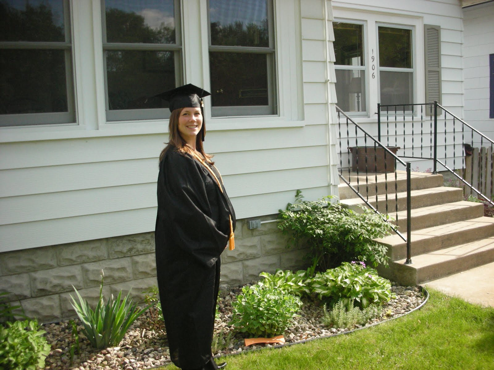 olive & eddy: 36 Weeks Pregnant and Graduating!