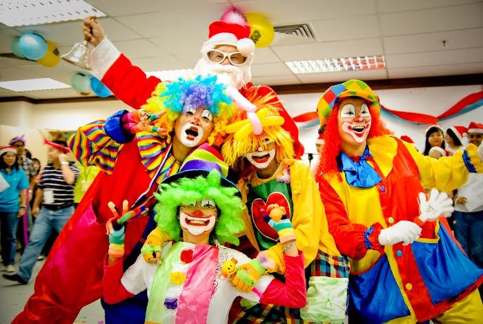 SUNSHINE THE CLOWN: Clowning at X'mas Party by the Lions Clubs