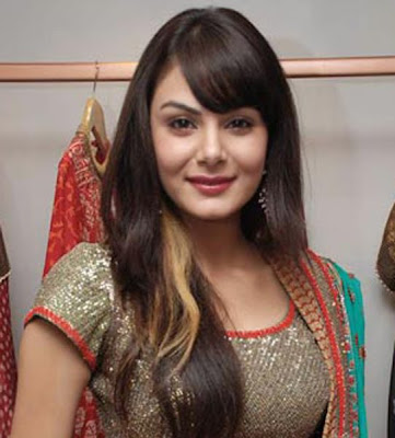 Bollywood Actress Anchal Kumar Wallpapers, Hot images and Latest pic ...