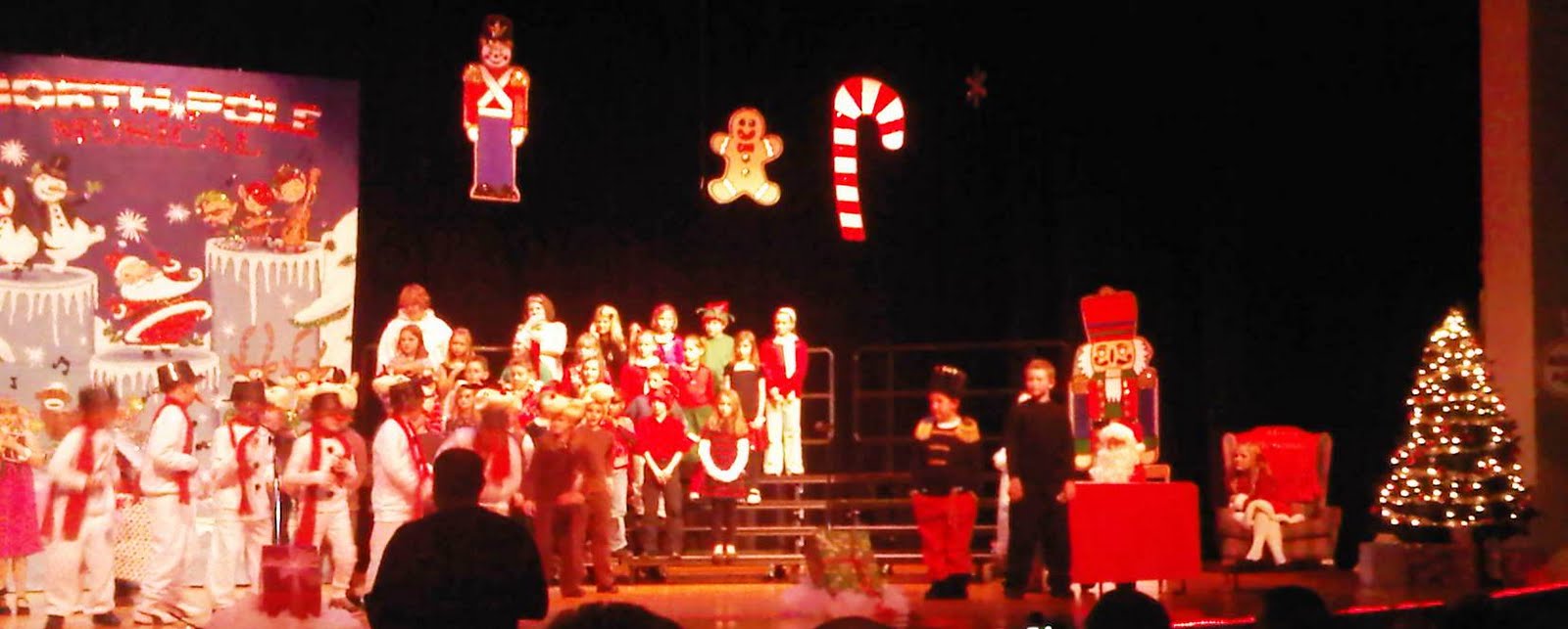 Alikat Corner: North Pole Musical 2010