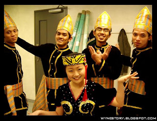 。云。的。足。迹。: asian night market 之‘datun julud'