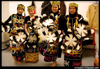 。云。的。足。迹。: asian night market 之‘datun julud'