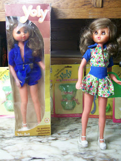 Donde estan tus muñecas? Where are your dolls?: Yoly Bell - Muñecas ...