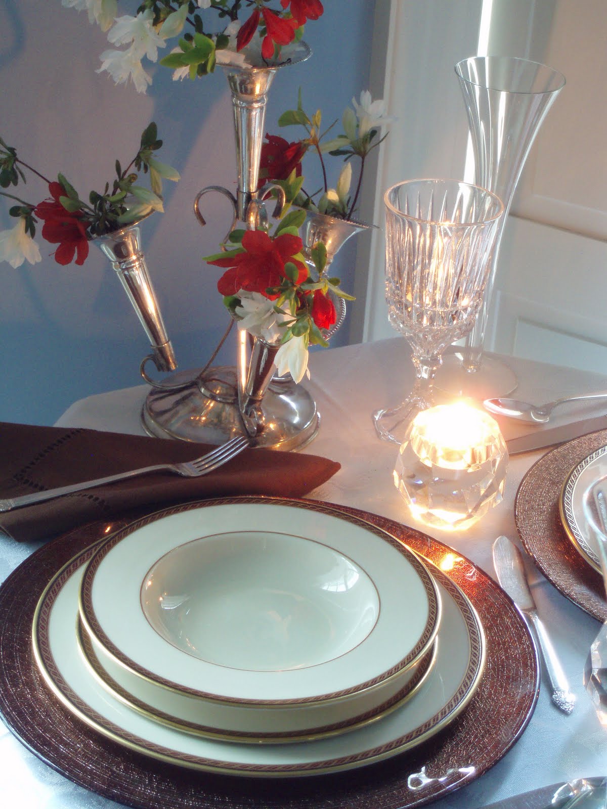 Affordable Accoutrements: Room Service, for Two!