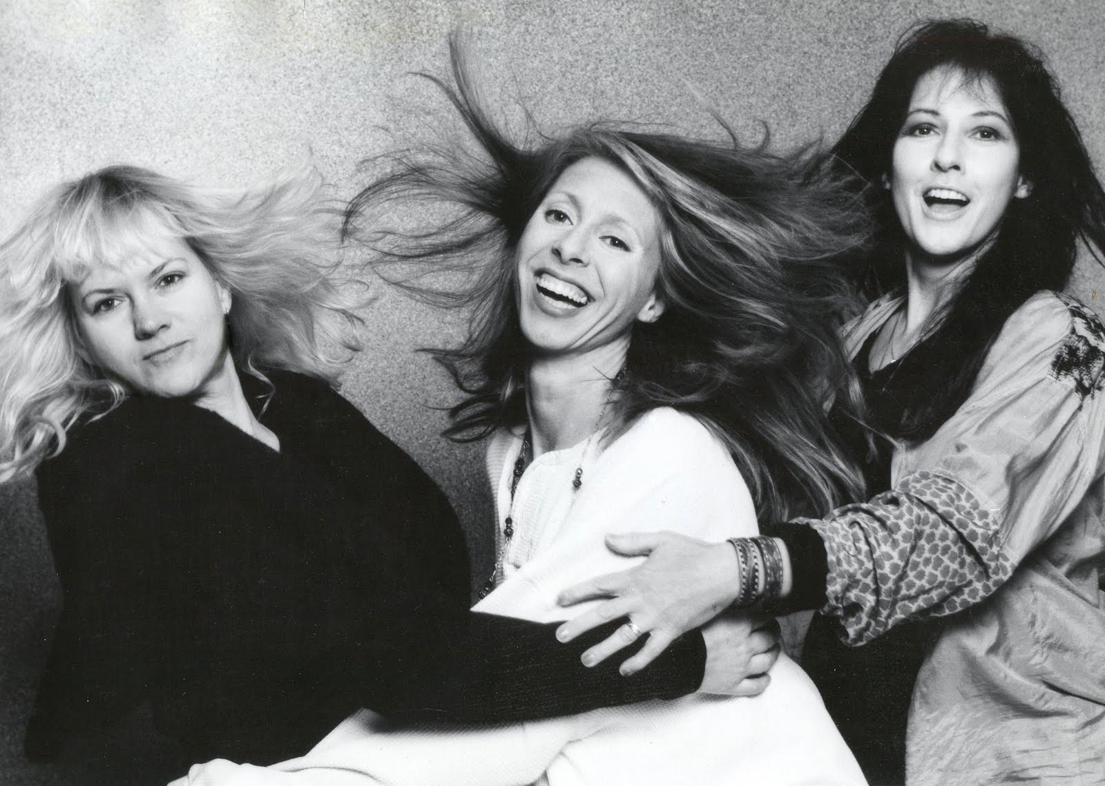 Fast Film: LESLIE KNAUER-- 38th BEST ROCK SINGER EVER!