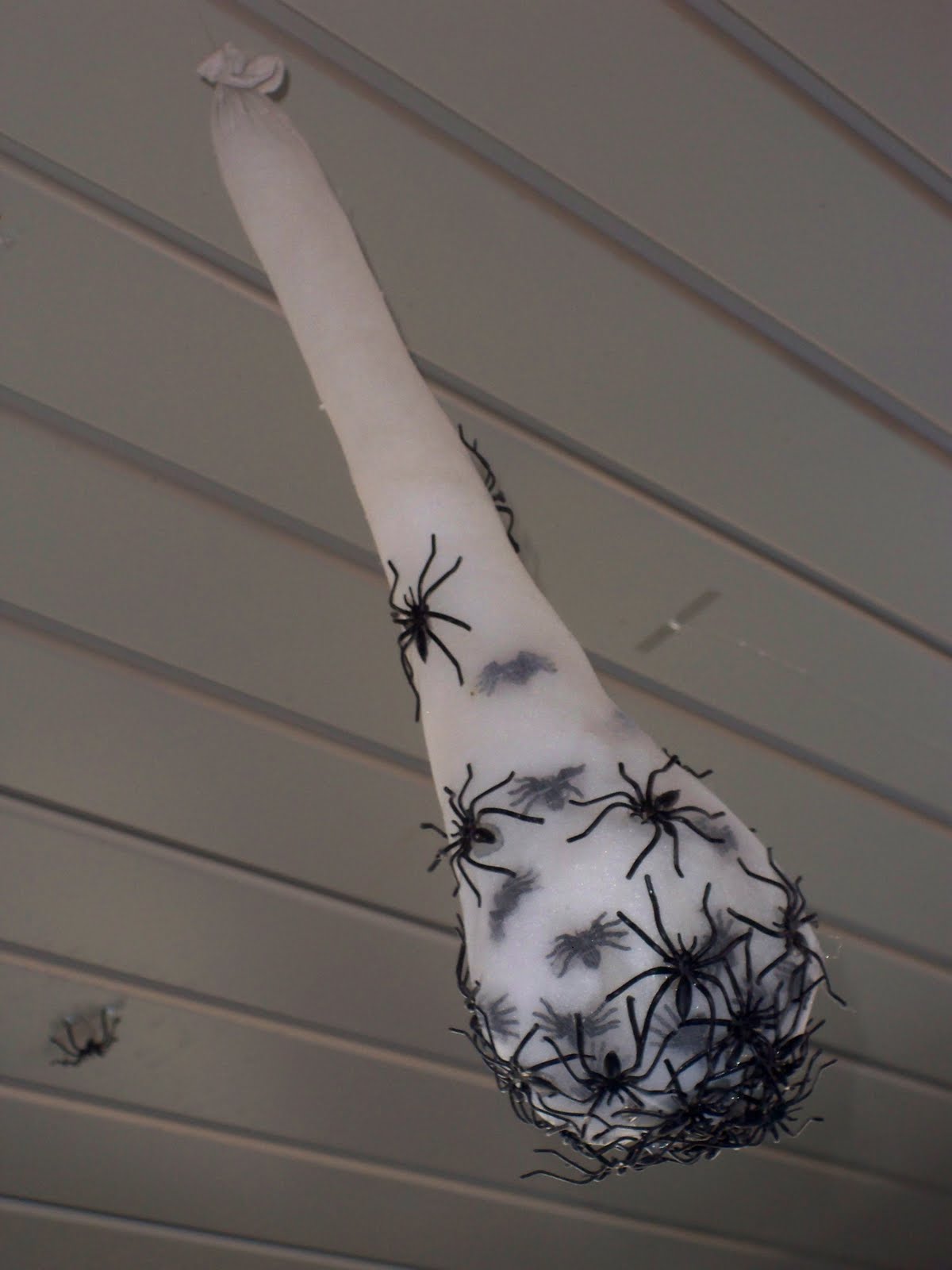 You Craft Me Up!: Spider Egg Sack Tutorial