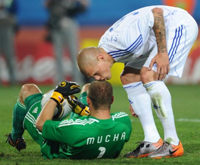 The funniest soccer moments - 25 Pics | Curious, Funny Photos / Pictures