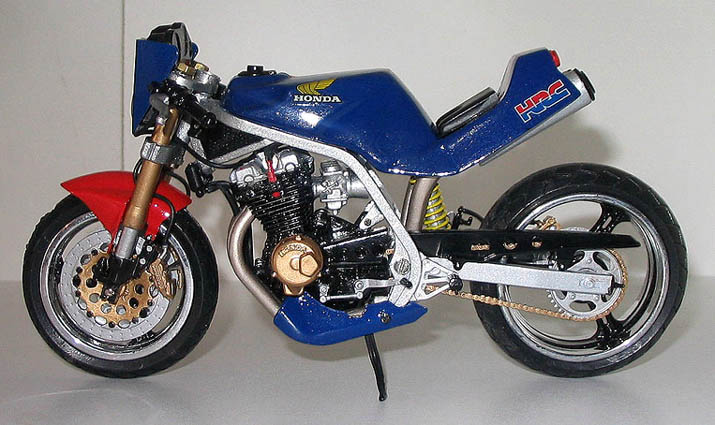 Alex Garage - Honda RCB 500RR