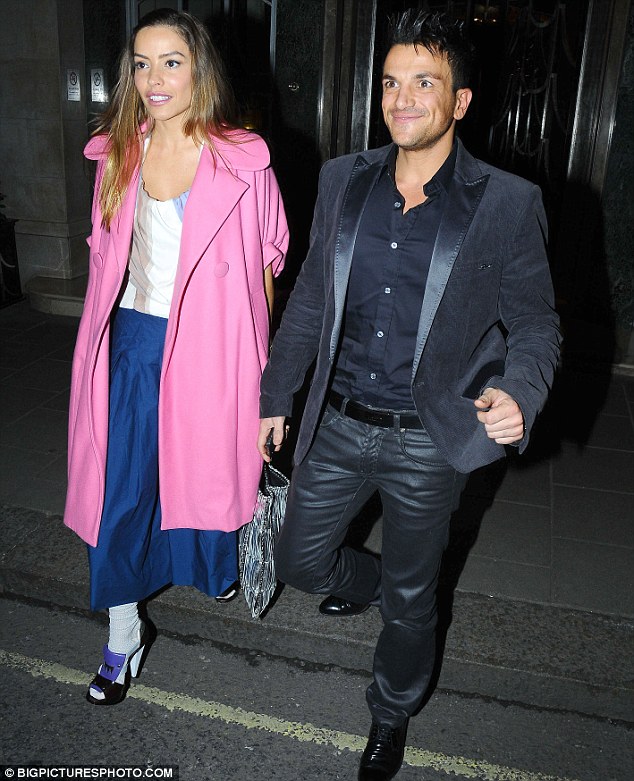 My Relationship With Football: ReLOLtionship: Elen Rives and Peter Andre