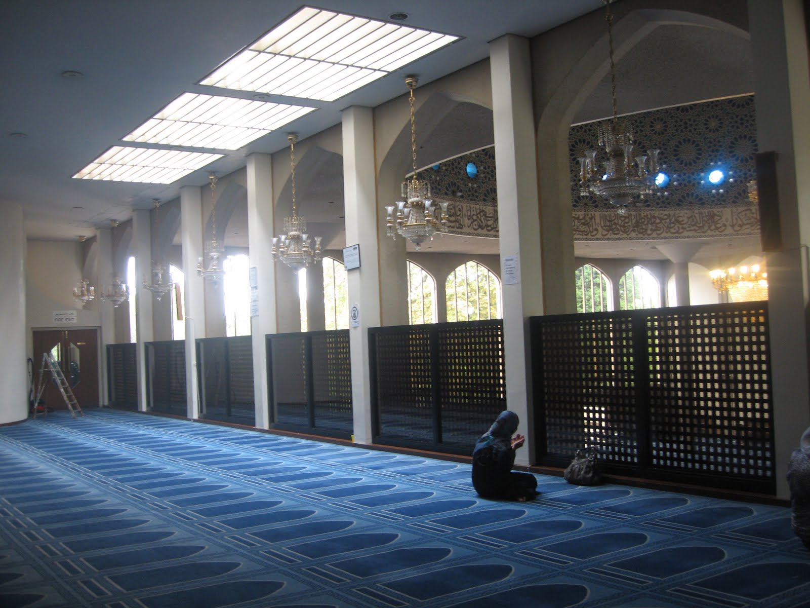 London Central Mosque | Regent's Park Masjid - Zaufishan