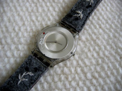 needle book: Wool felt embroidered watch strap