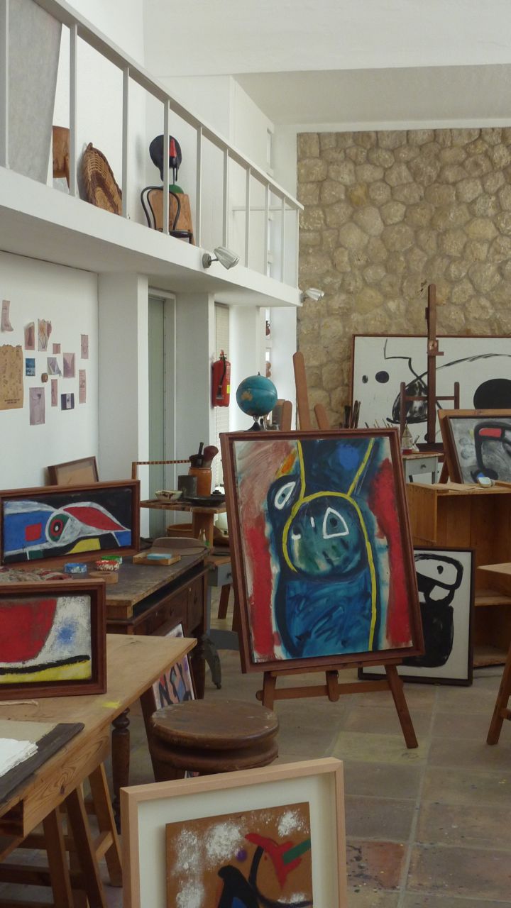 The Europenguin: Miro Museum