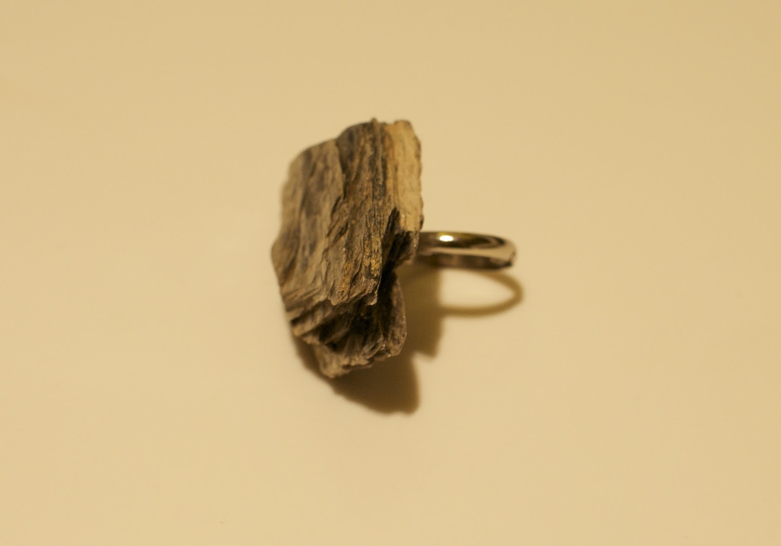 DIY Weekly - Crystal Ring | Collective Gen