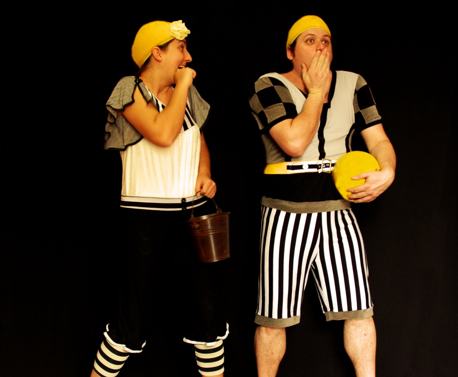 :: Grupo de Teatro Ueba Produtos Notáveis ::: agosto 2010