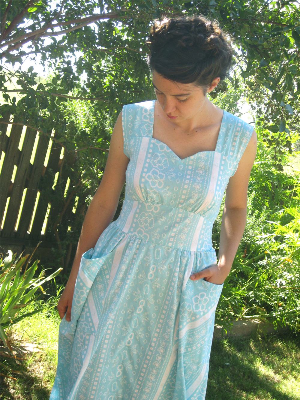 The Story of a Seamstress: Vintage Pattern Project: 1957 Sundress