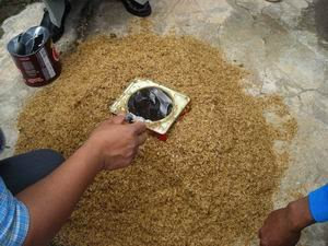 CAS-CIS: MEMBUAT ARANG SEKAM