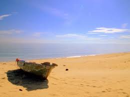 Terengganu Travel Guide: Batu Rakit Beach (Pantai Batu Rakit)