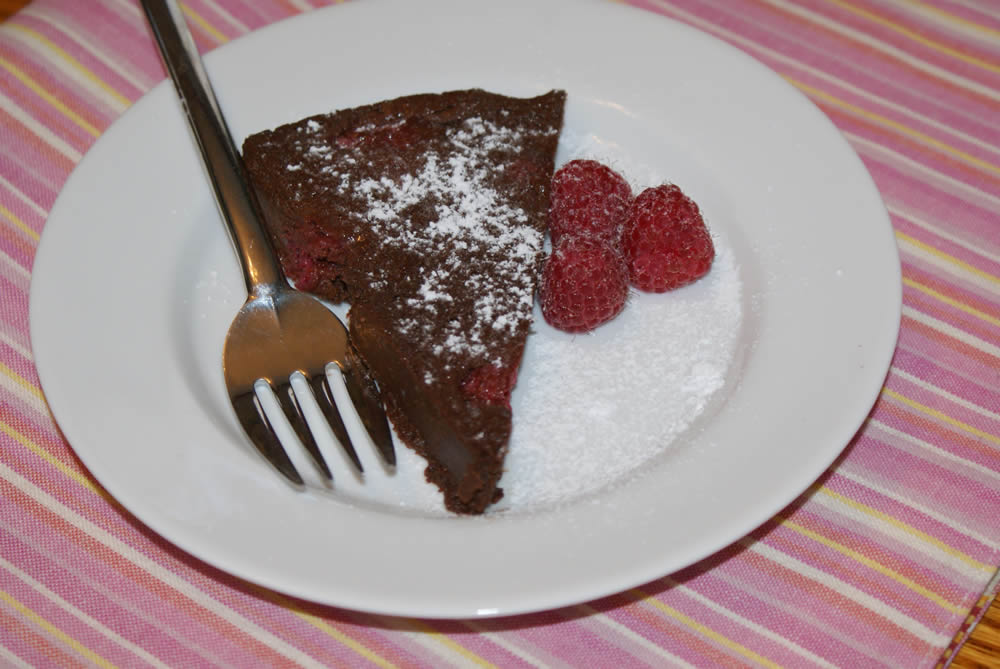 Little Bit of Everything: Chocolate Raspberry Truffle Torte - SMS