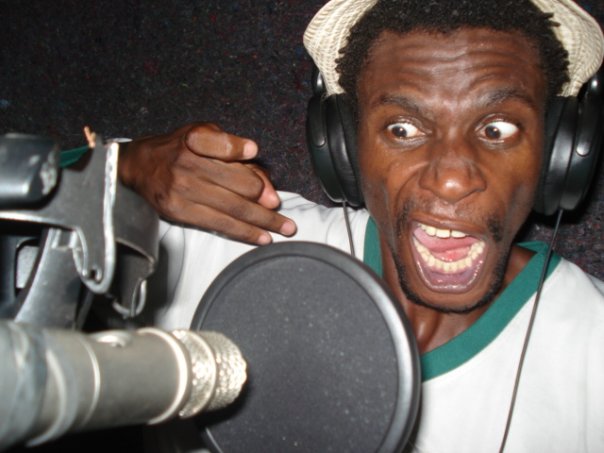 DEE SEVEN®: UKOO FLANI MAUMAU...PPPUUUFFF