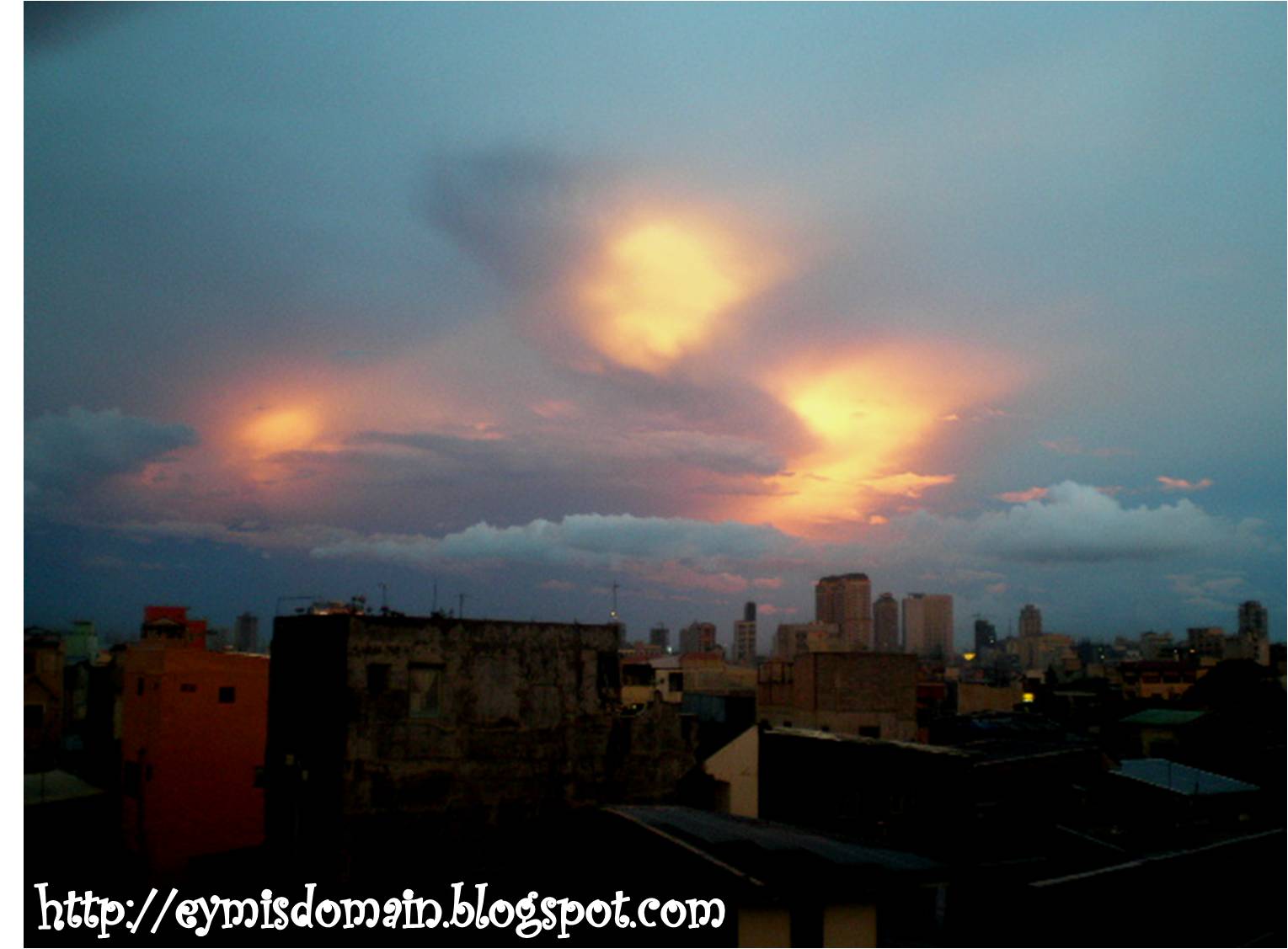 Unsullied Perspective: Photography: Glimpse at the Rare Three Suns