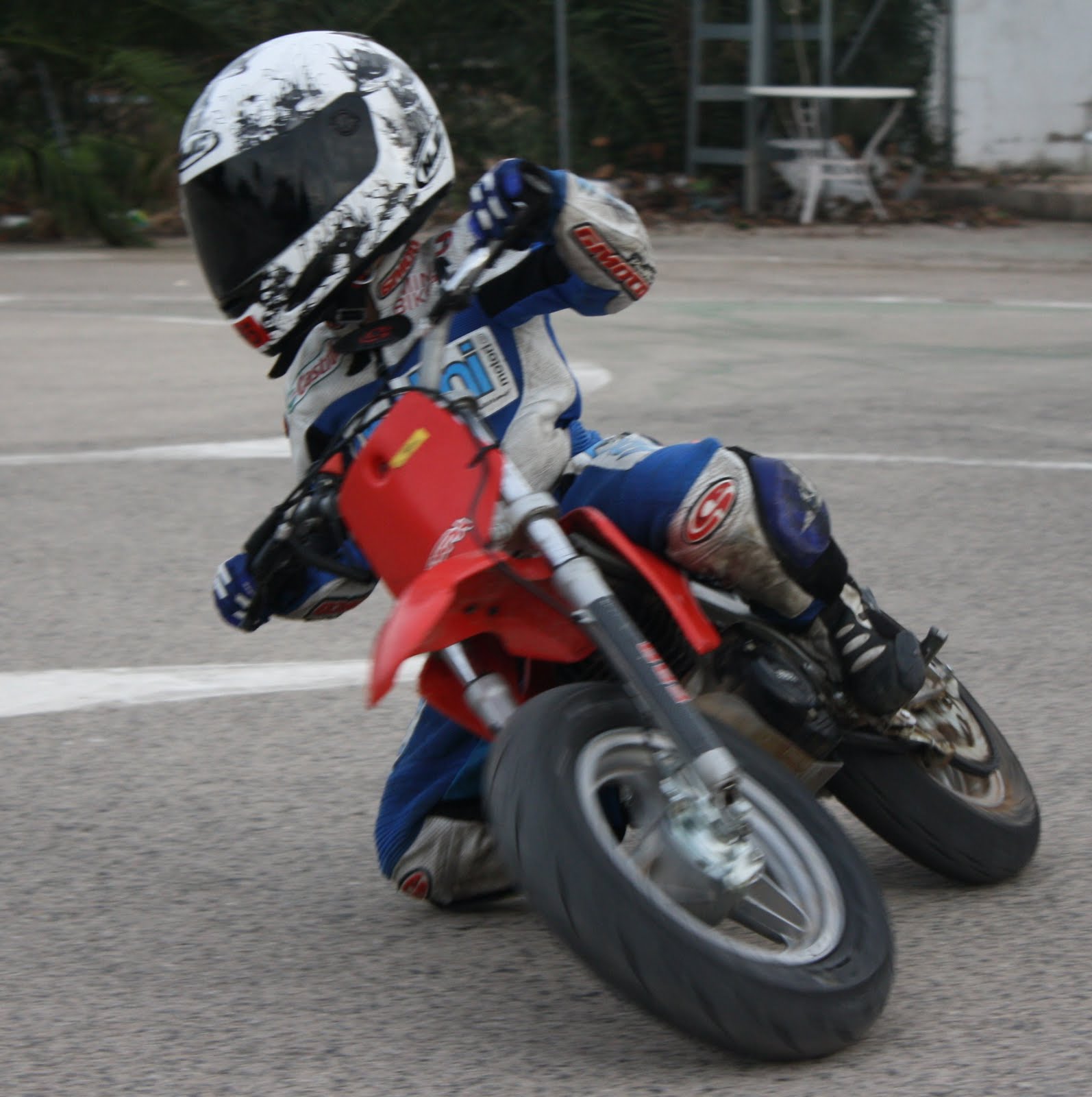 .: UN POCO DE SUPERMOTARD