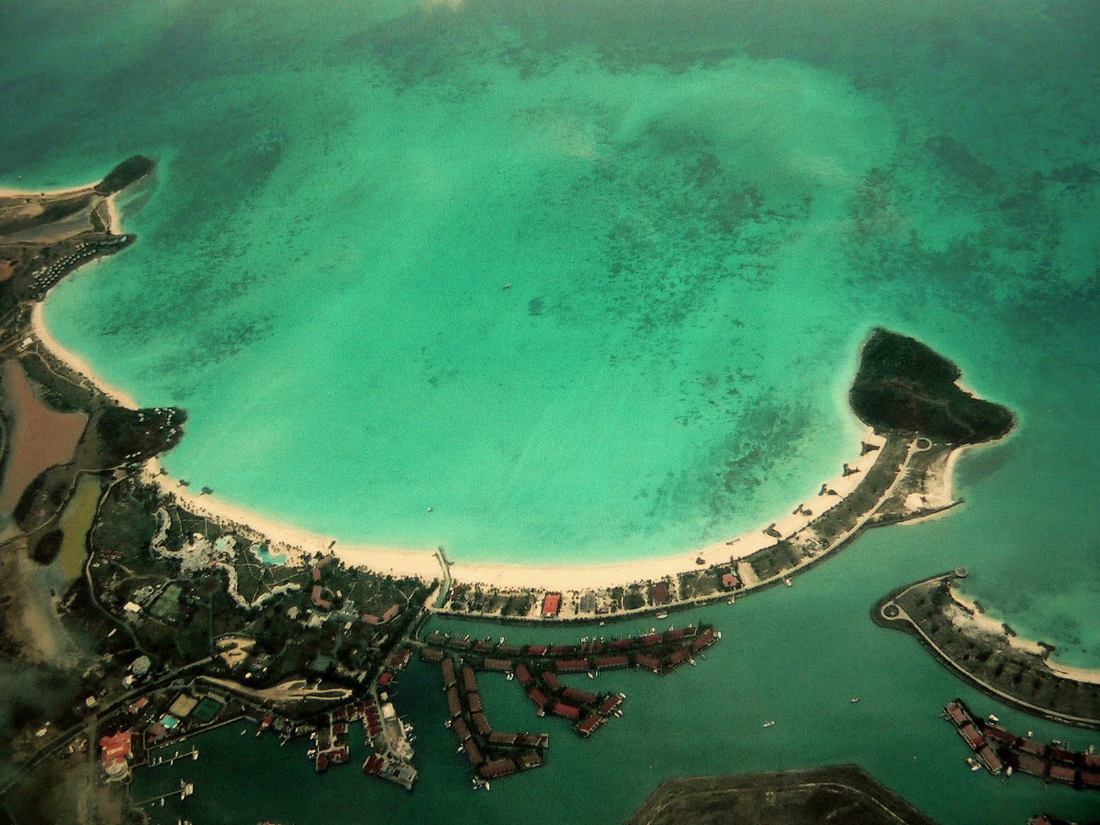 Estellia: Двадесет рая, които искам да посетя - Антигуа и Барбуда